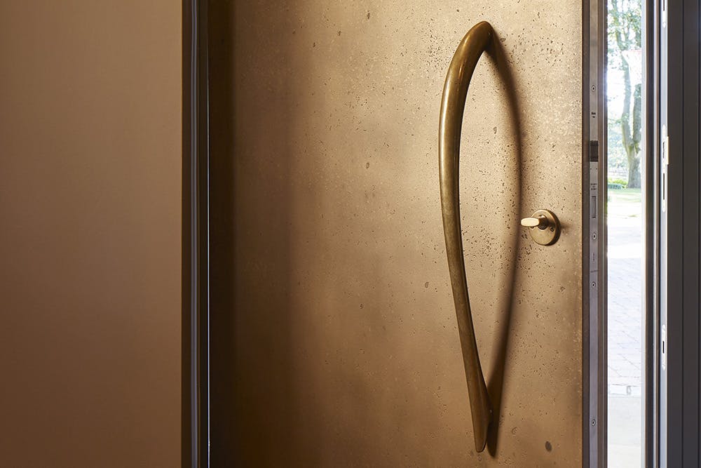 10 tips to choosing handles for your front door