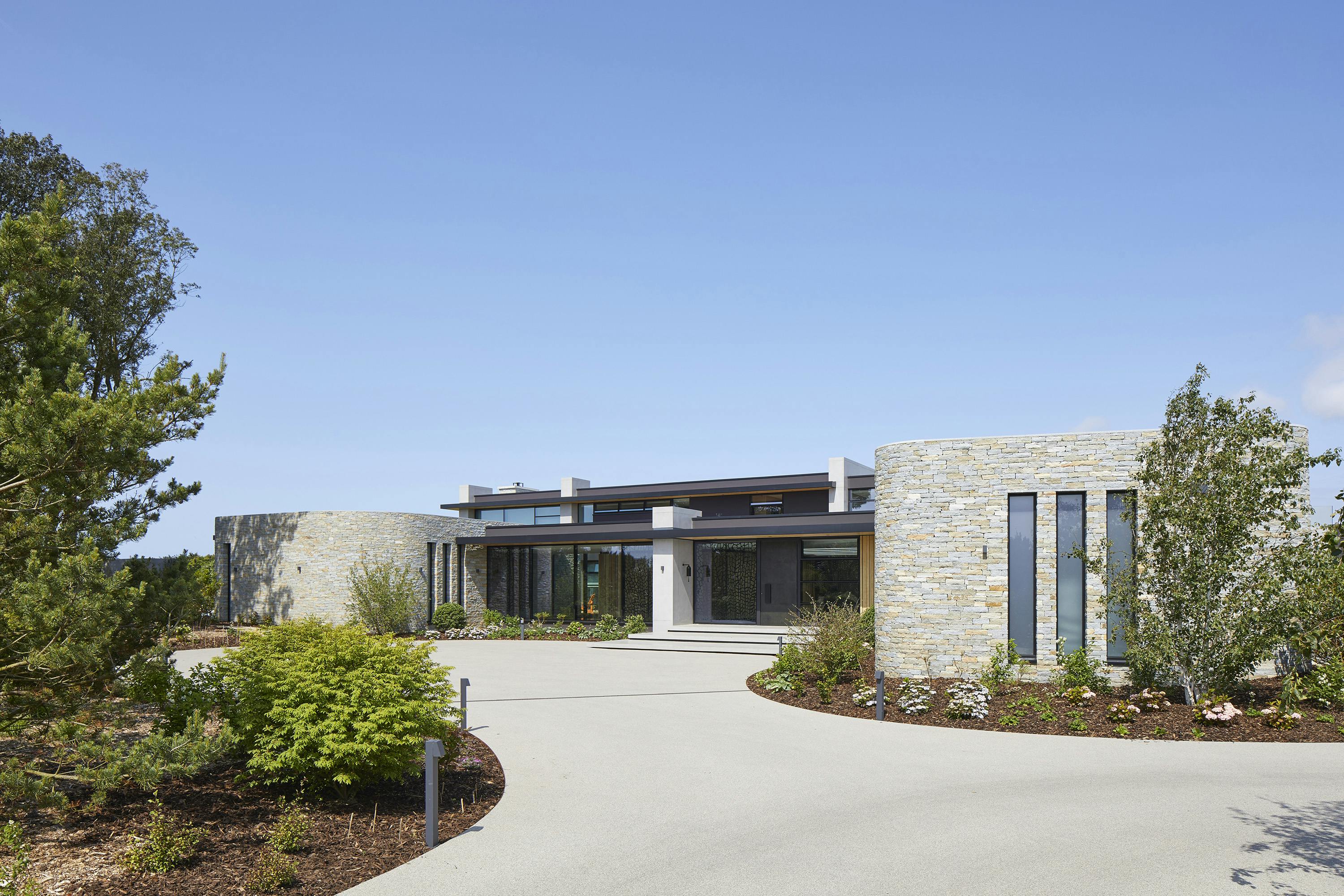 5 ways to make a "wow" entrance | Urban Front