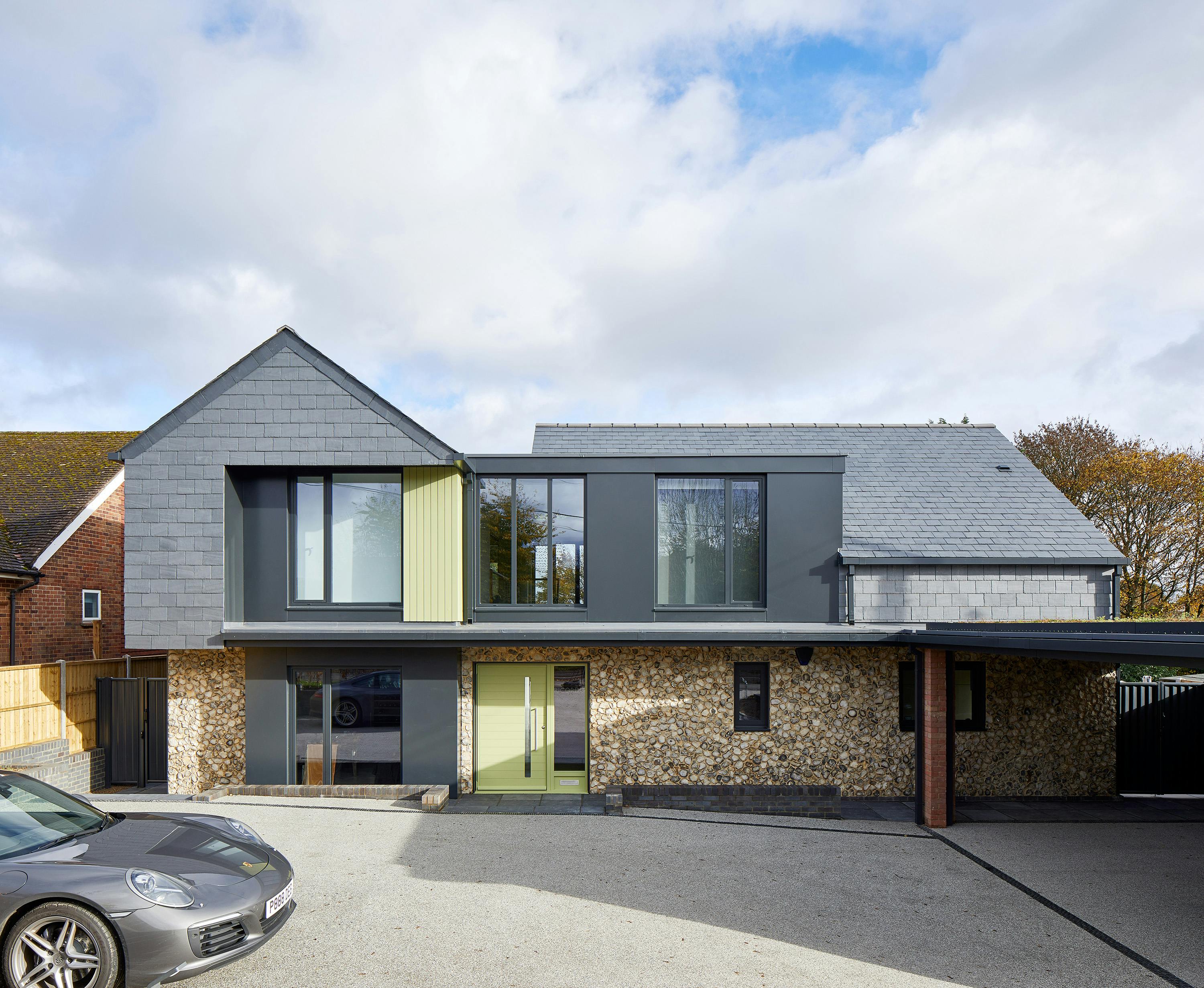 6 steps to choose front door for house with timber cladding | Urban Front