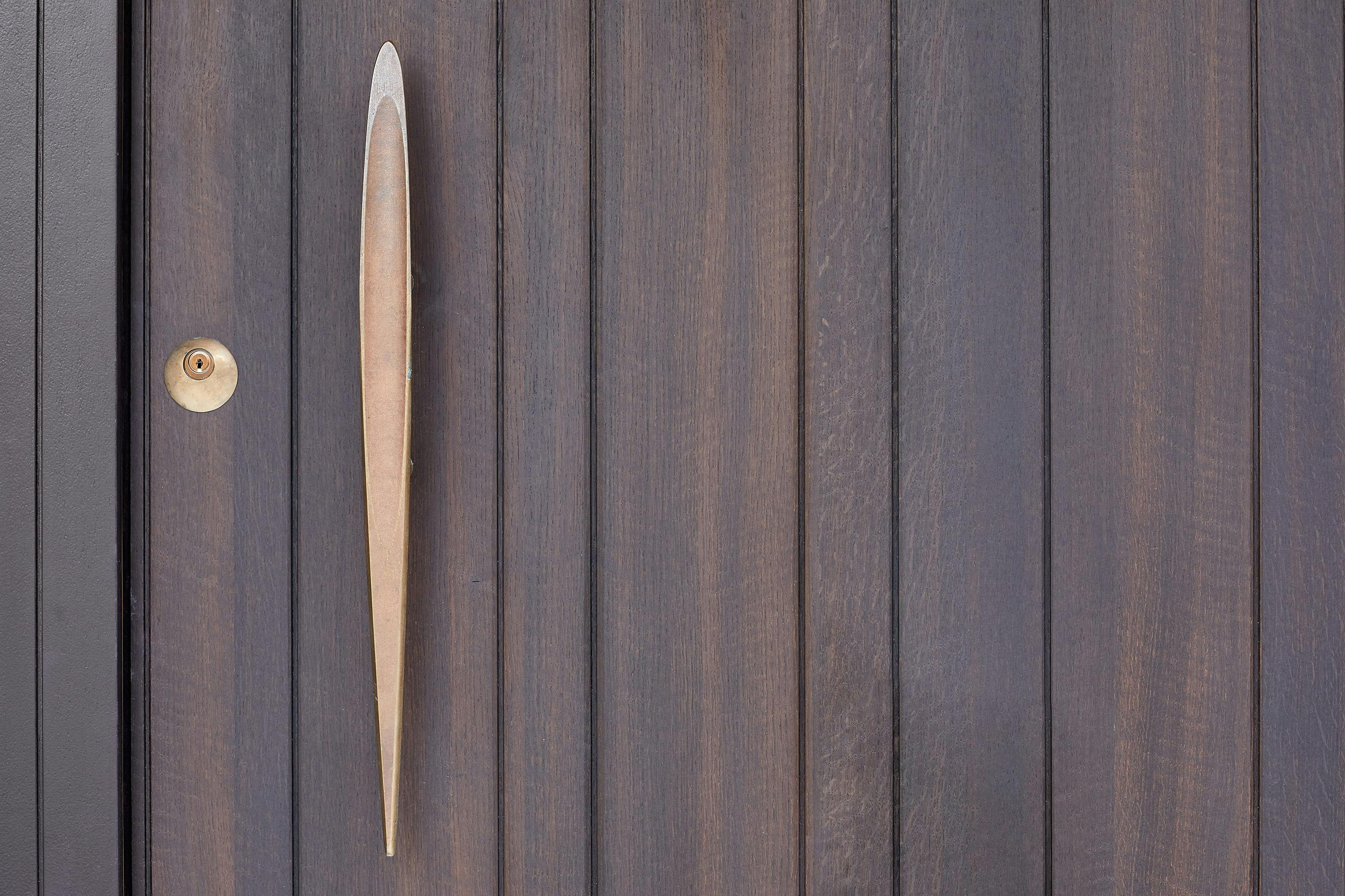 Choosing handles for your front door | Urban Front