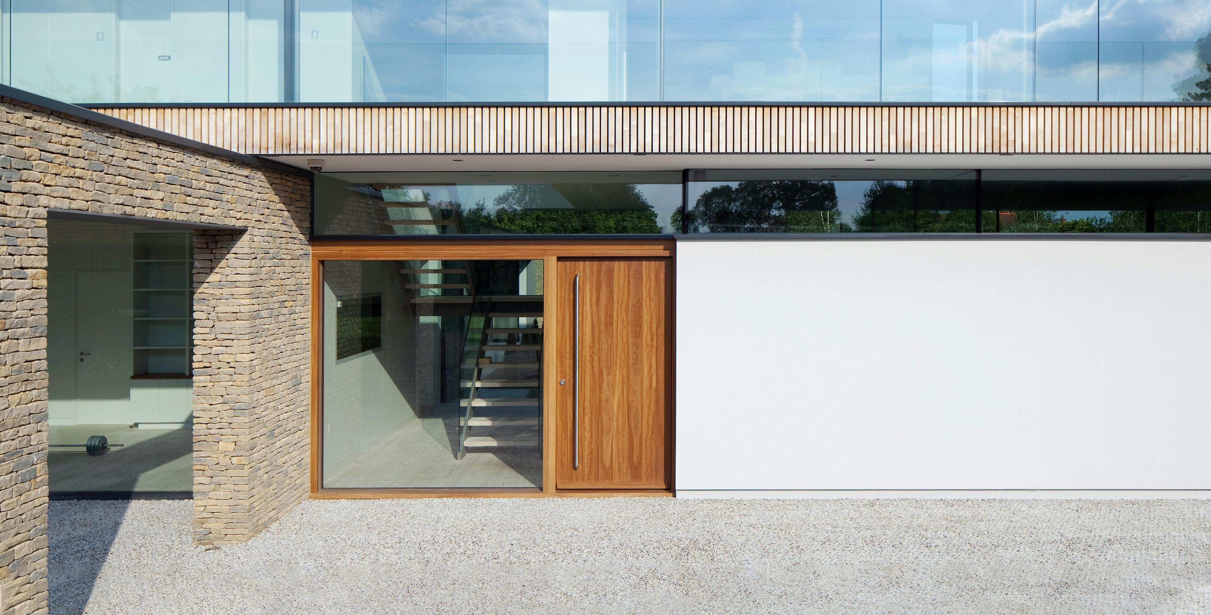 Doors in minimalist houses | Urban Front