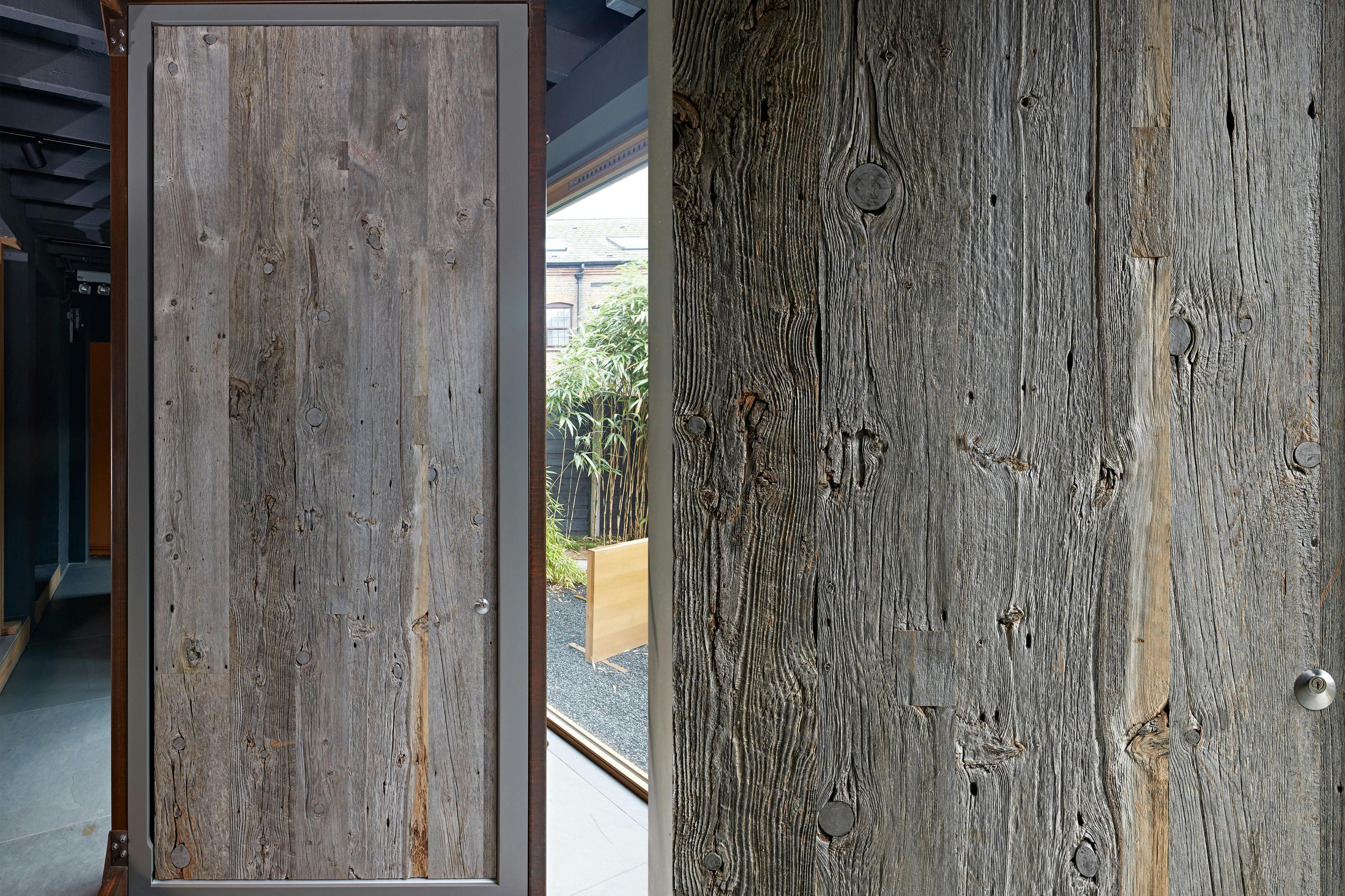 Pivot doors - Pivot front door | Urban Front