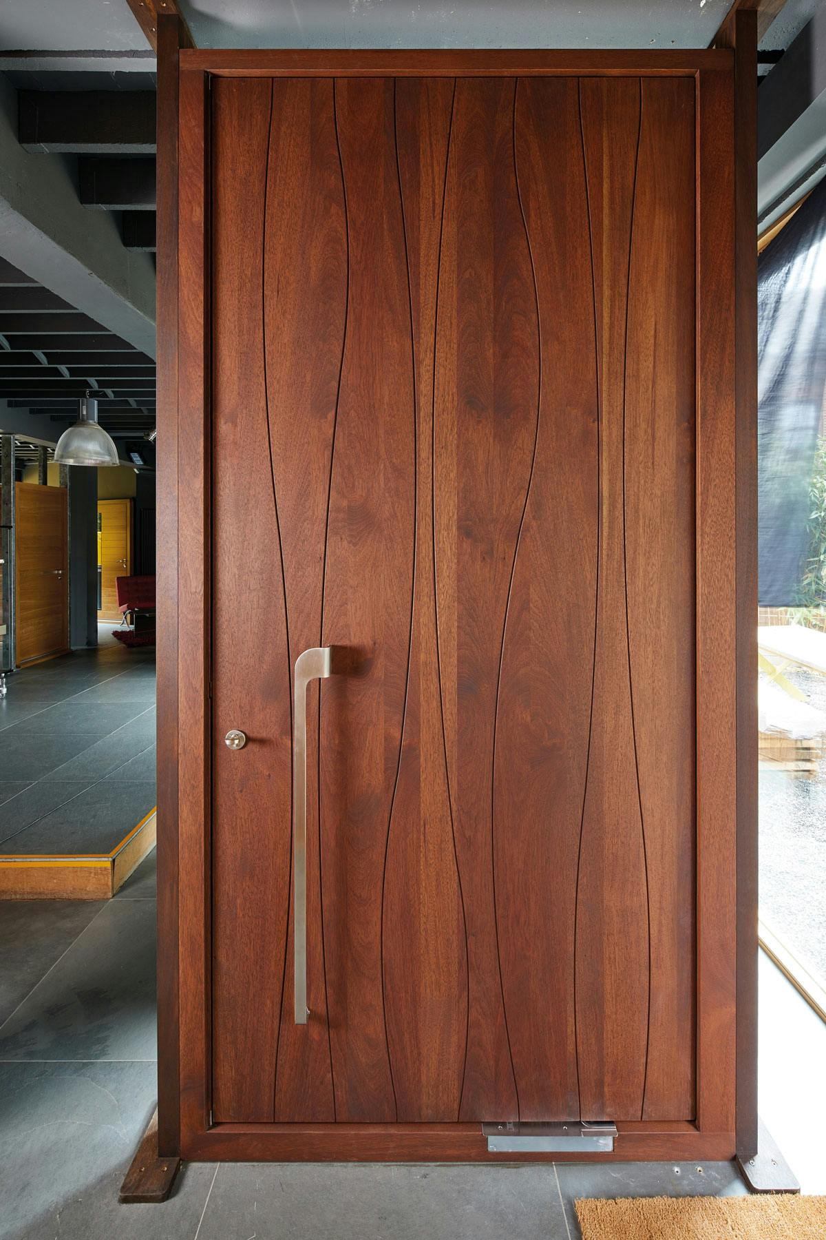 WAVi front door | Urban Front